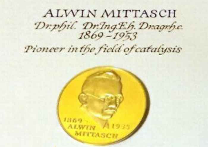 Prestigious international catalysis award for Piet van Leeuwen - HIMS ...