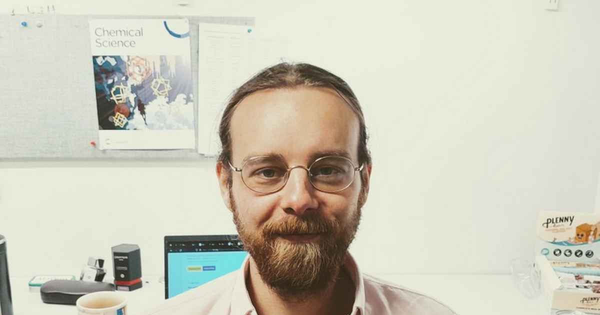 IUPAC-Solvay Young Chemist award for Eduard Bobylev - HIMS - University ...