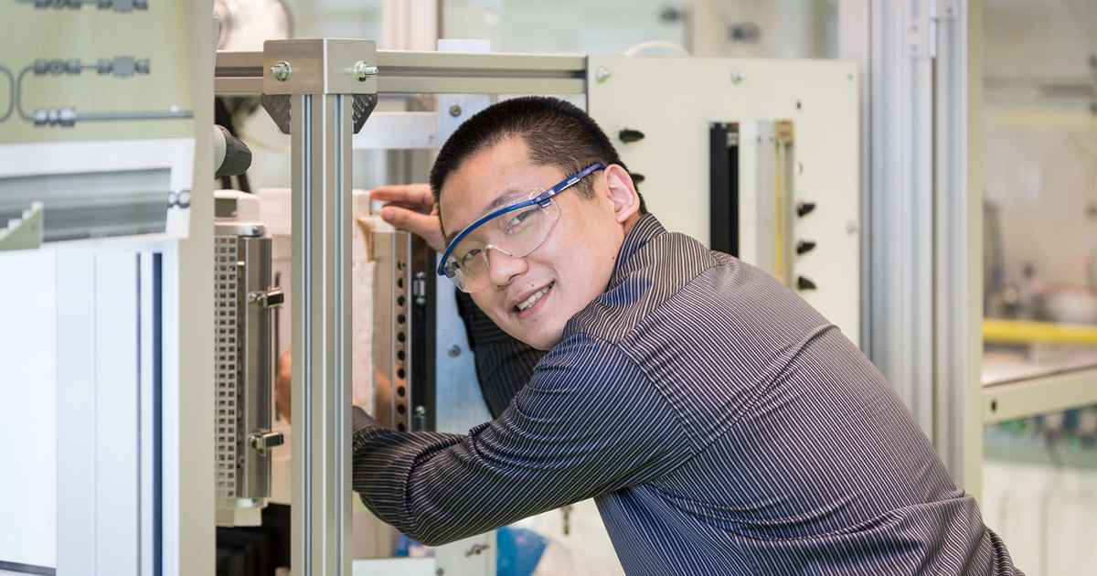 Ning Yan receives award for novel flow-electrolyzer concept to produce ...